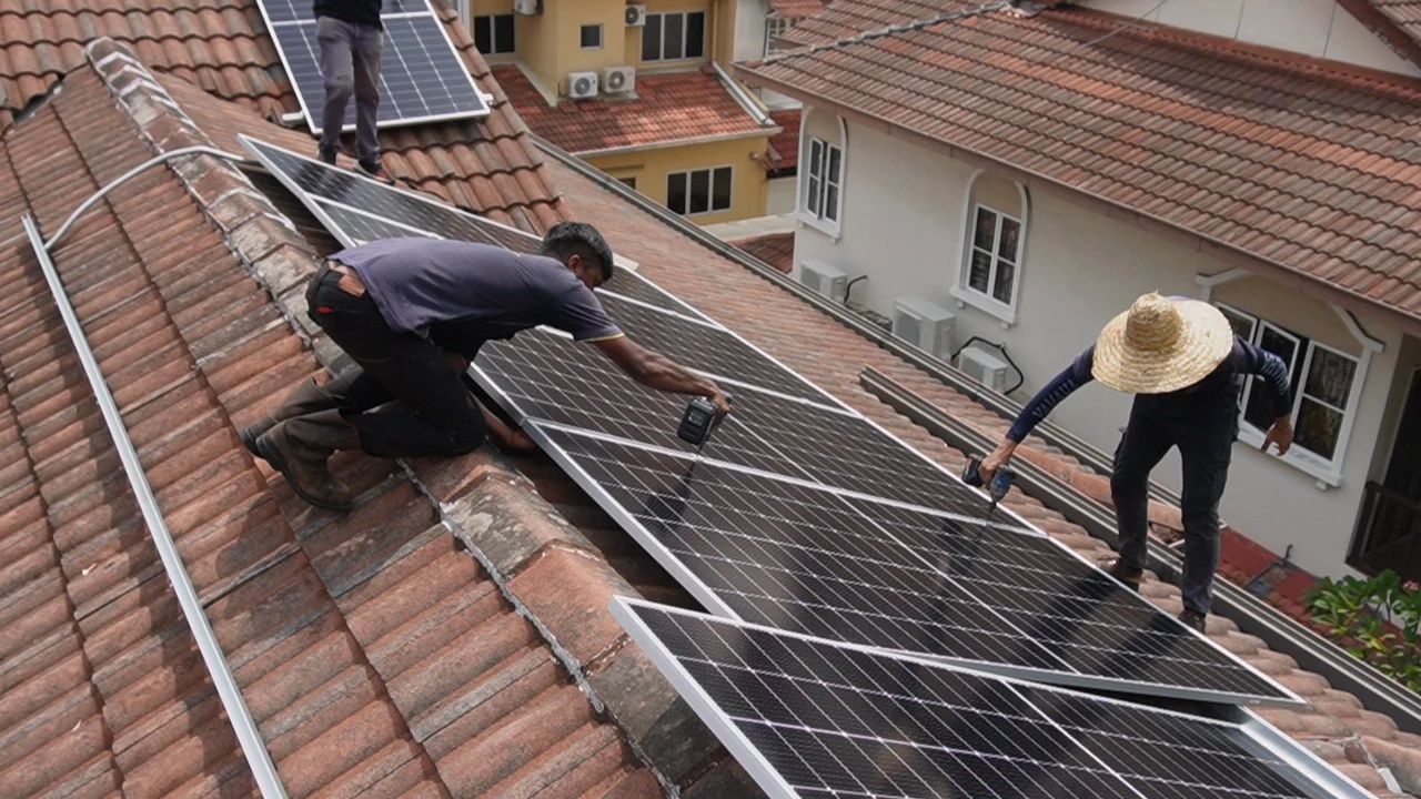 Why did the electricity bill increase after installing solar panels ...